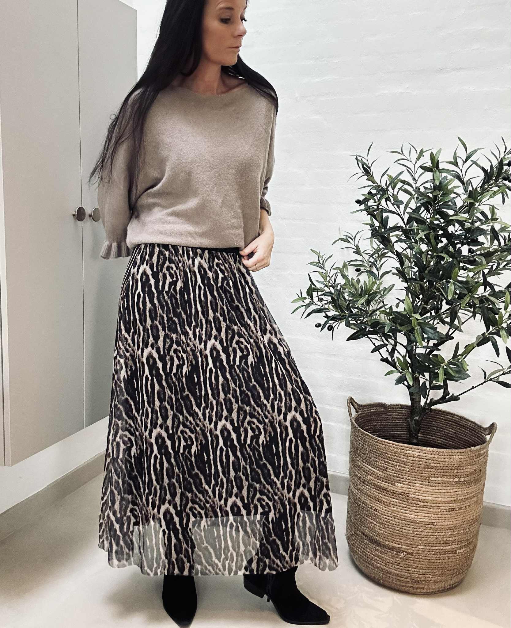 Nederdel Leo mesh – leopard print – VIAMAJA