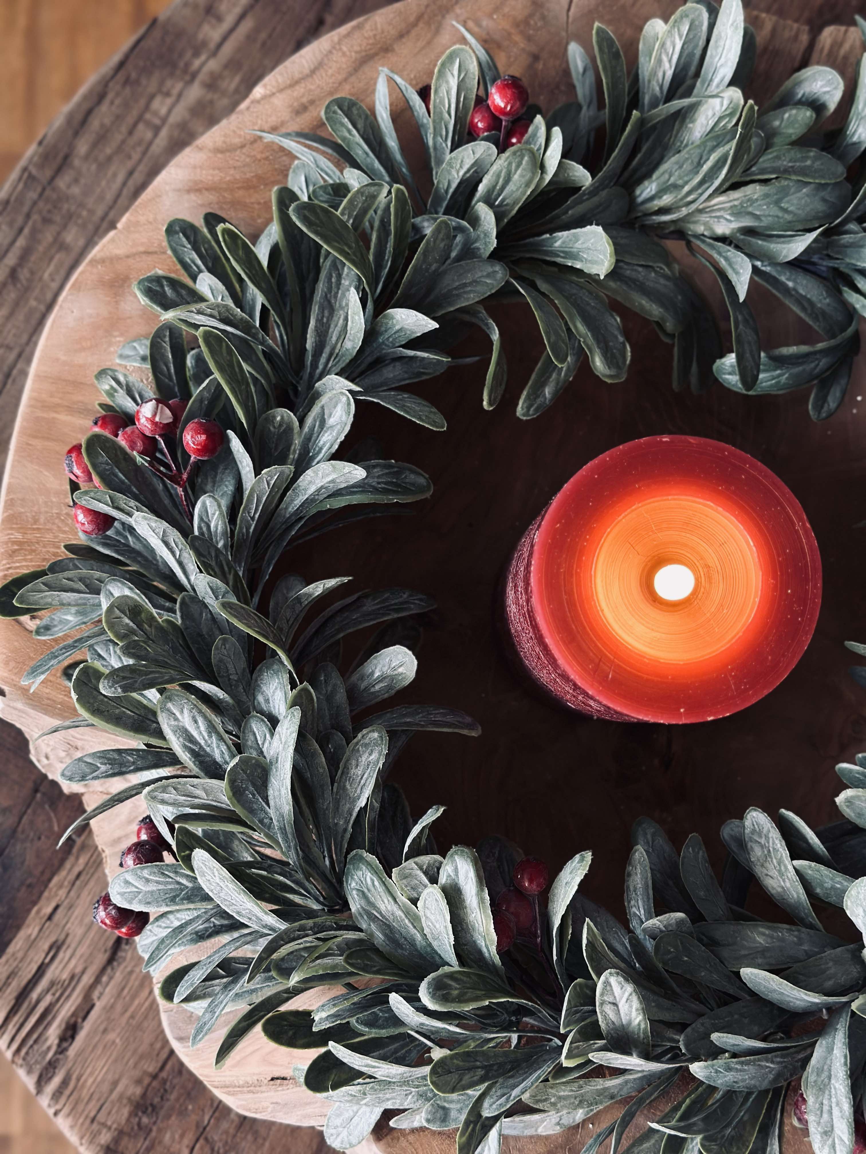 Krans med røde bær – VIAMAJA