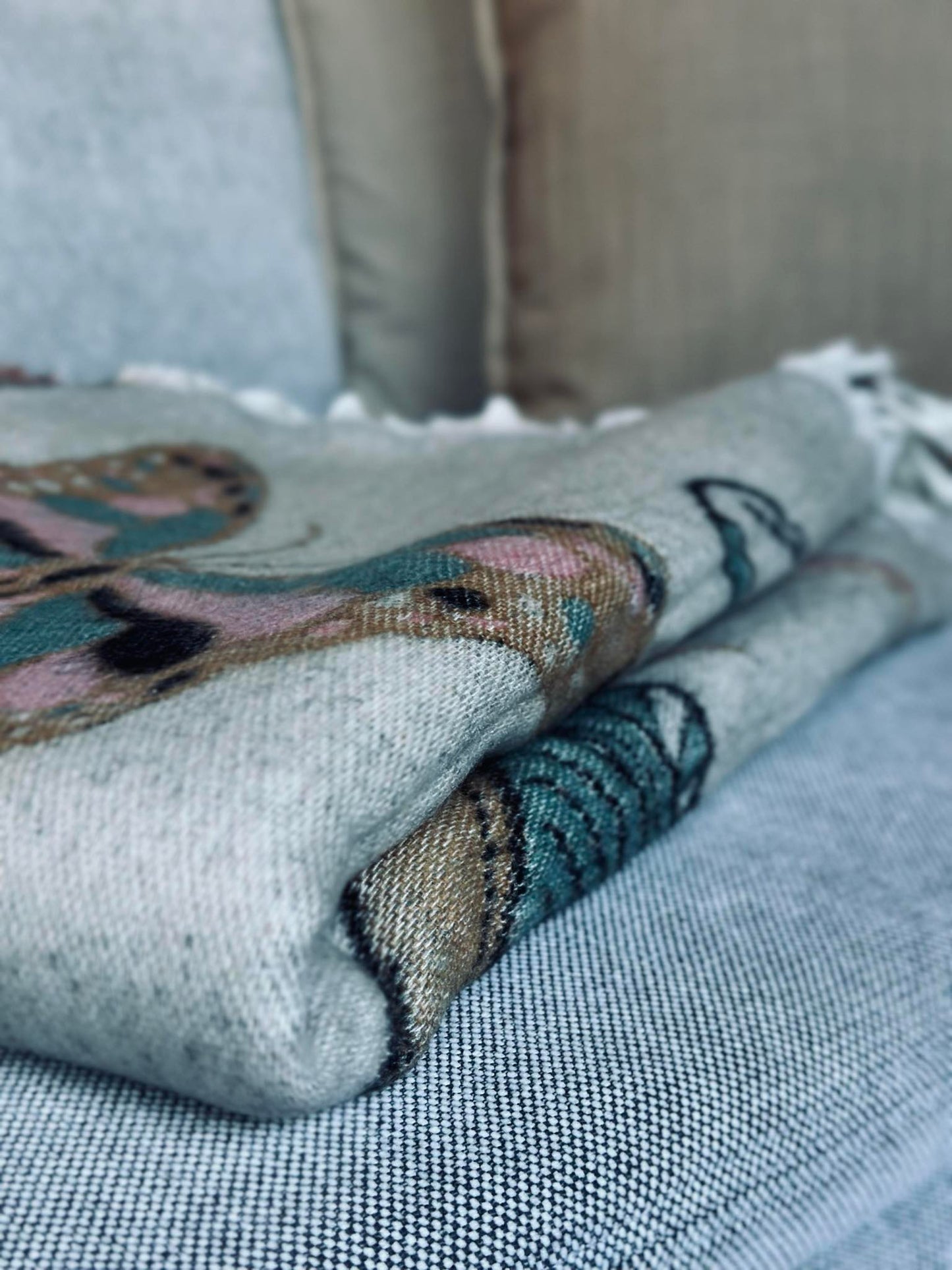Plaid - Mushroom brun / natur – med flot print – VIAMAJA