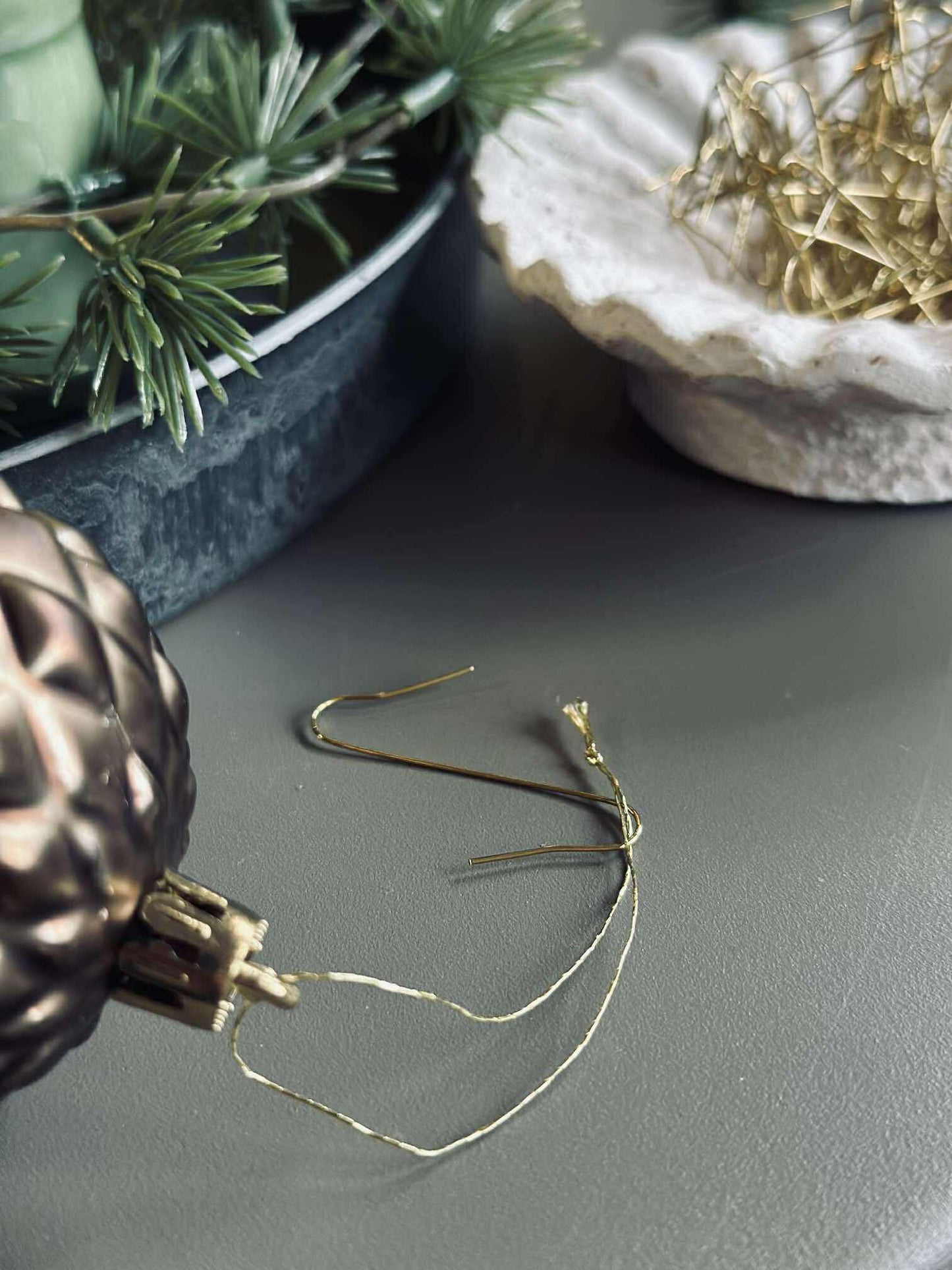 Krog til opsætning af julepynt - Guld – VIAMAJA