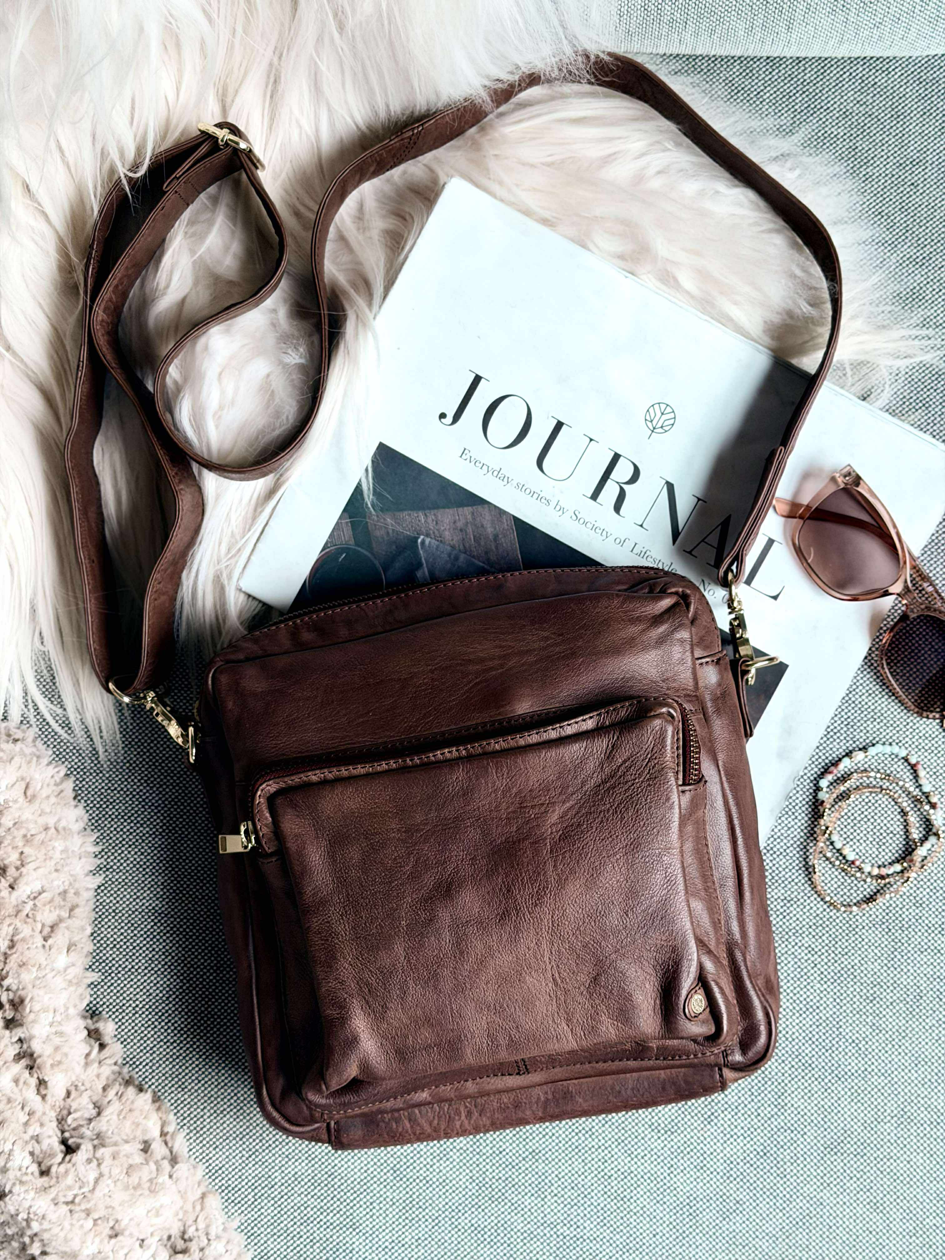 Crossover - Brandy – crossbody taske i skind – VIAMAJA