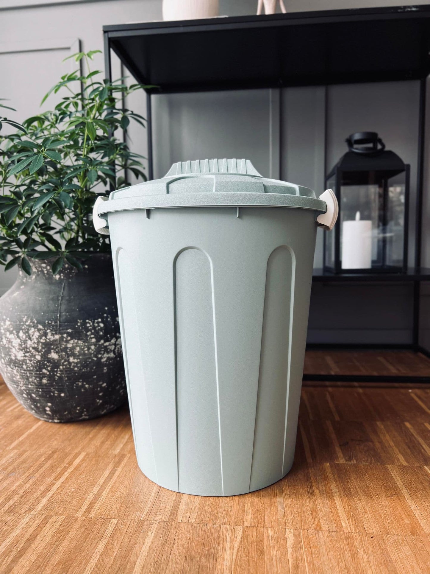 Spand med låg til opbevaring - Dusty green – VIAMAJA
